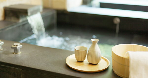 Whole Family Shares Bath Water in Japan? 10 Secrets of Japanese Bathing ...