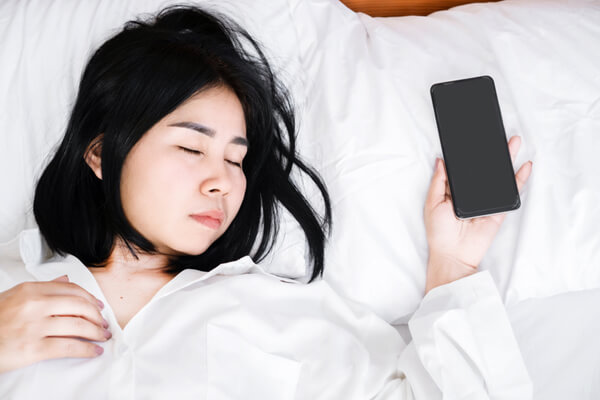 Feeling Your Phone Vibrate When It's Not? How to Manage Your Smartphone ...