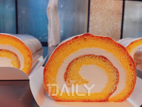 데일리 - 너무 예뻐 먹기 아까운 롤케이크, 입에서 사르르 녹네! 푸드 롤케이크맛집,롤케이크,맛집,롤케이크맛집추천,비주얼,롤 ...