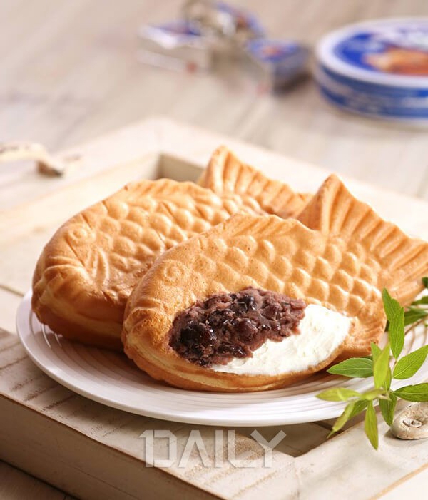 데일리 - 붕어빵 배를 갈라서 들여다 본 다양한 진화 어종 푸드 붕어빵종류,붕어빵,종류,팥붕어빵,슈크림붕어빵,미니붕어빵,아이스붕어빵