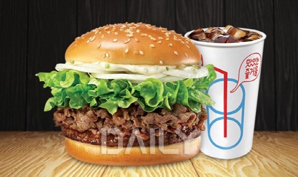 데일리 - 알바생도 쉬는 시간에 '슥' 만들어 먹는 맛있는 햄버거 푸드 햄버거,햄버거메뉴,햄버거종류,햄버거추천,햄버거프랜차이즈 ...