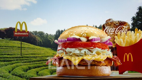 데일리 - 나오자마자 고정 메뉴 해달라고 SNS 빗발치는 햄버거 푸드 햄버거신제품,햄버거,신제품,신제품햄버거,햄버거종류,신제품 ...