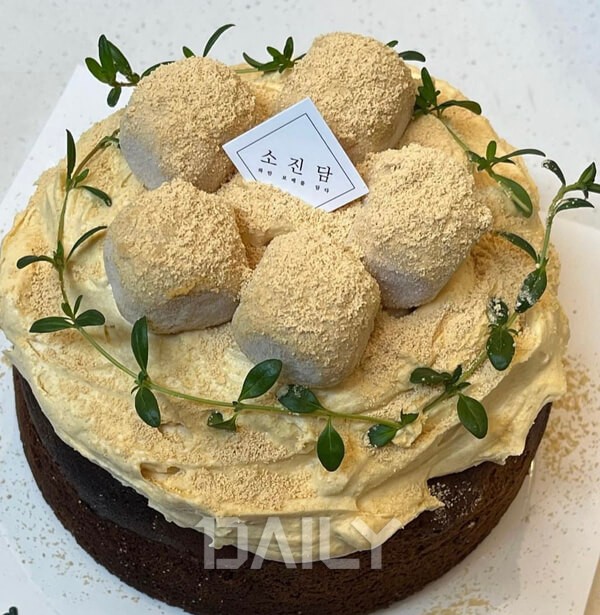 데일리 - 선물하면 명품보다 더 감동 받는다는 '특별한' 케이크 푸드 케이크,케이크추천,케이크종류,생일케이크,기념일케이크,생일 ...