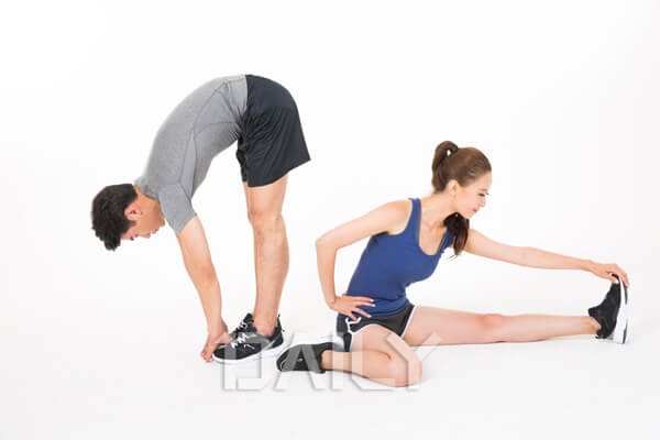 데일리 - 여름에 땀 흘리며 운동하면 안되는 이유 건강 땀,운동,땀흘리는이유 ,땀나는이유,땀중요성,운동효과,하루30분운동,하루 ...