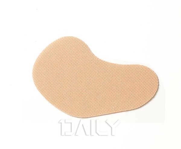 데일리 안 바르고 붙이기만 하면 되는 신박한 자외선 차단제 뷰티 자외선차단패치자외선차단패치자외선차단자외선차단패치효능자외선차단패치효과선크림패치형자외선차단제