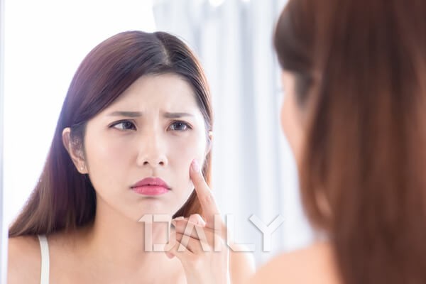 데일리 안 바르고 붙이기만 하면 되는 신박한 자외선 차단제 뷰티 자외선차단패치자외선차단패치자외선차단자외선차단패치효능자외선차단패치효과선크림패치형자외선차단제