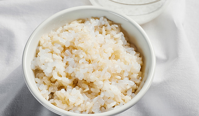 데일리 - 배부르게 먹어도 살 안찌는 신기한 밥 푸드 곤약밥,곤약밥종류,곤약,밥,곤약밥추천,곤약밥레시피,곤약밥칼로리,곤약밥 ...